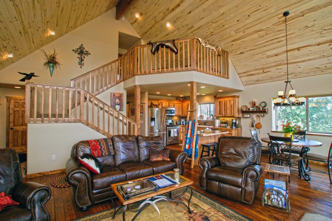 STANDARD HOME INTERIORS - Colorado Dream Homes, Inc.