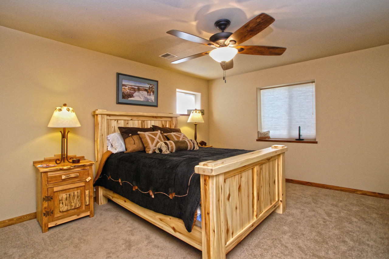 STANDARD HOME INTERIORS - Colorado Dream Homes, Inc.